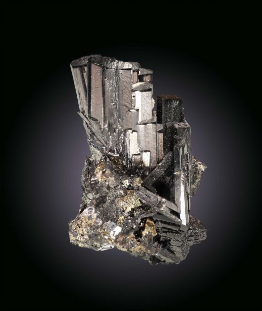 TỔNG QUAN VỀ WOLFRAMIT (WOLFRAMITE) – Kabala Huyền Học